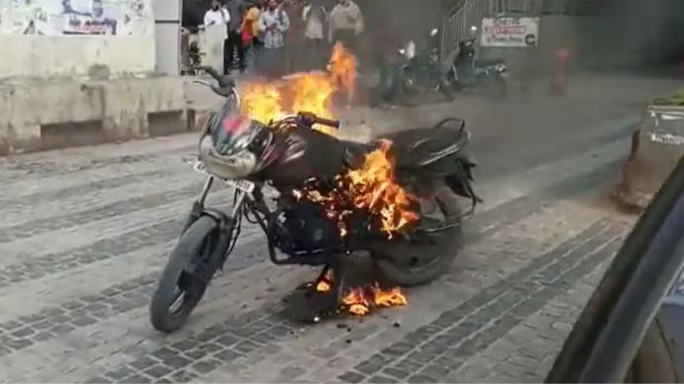 Bike Ablaze in the Middle of the Road: Youth Sets His Own Motorcycle on ...